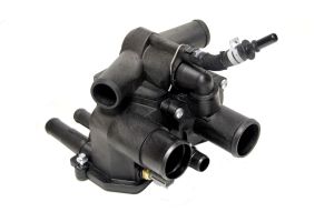 Housing rear of valley Range Rover & Ranger Rover Sport 3.6 TdV8 LR005819